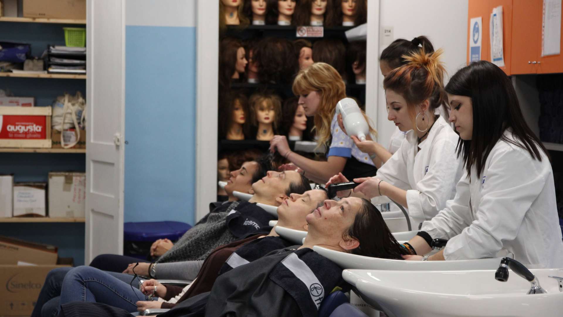 CFP Vigliano Biellese: giornata del benessere "Un ricciolo per la Siria ...