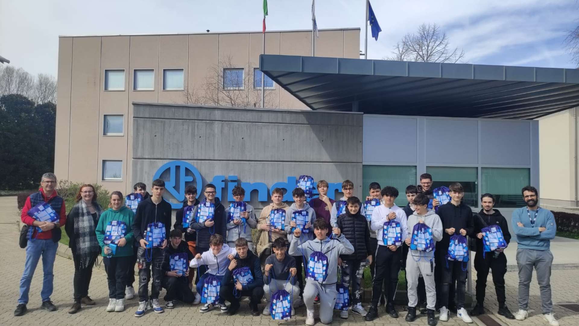 CFP Fossano: un’immersione formativa alla Finder S.p.a. - Salesiani Piemonte e Valle d'Aosta